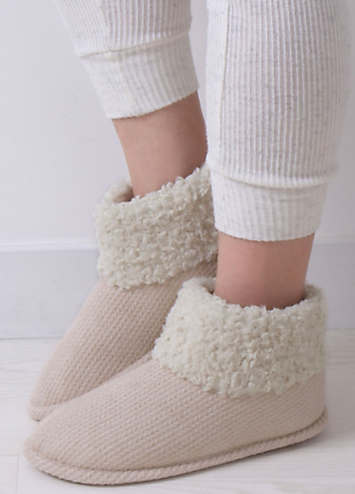 Isotoner Cream Ladies Cable Boot Slippers by Totes | Look Again