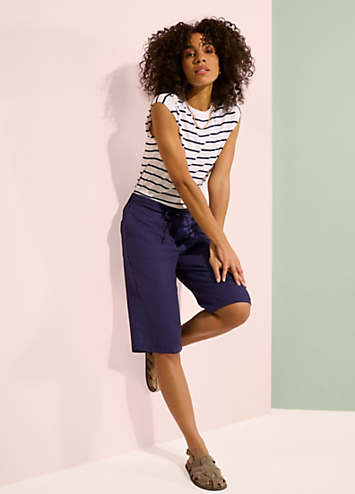 Navy Linen Shorts by Freemans | Look Again
