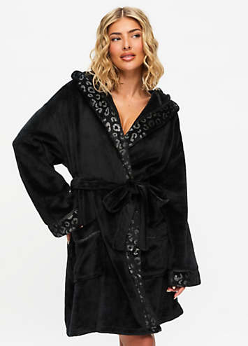 Signature Sparkle Fluffy Robe by Ann Summers | Look Again