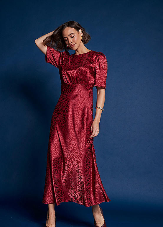 Freemans Burgundy Leopard Pixie Dress | Look Again