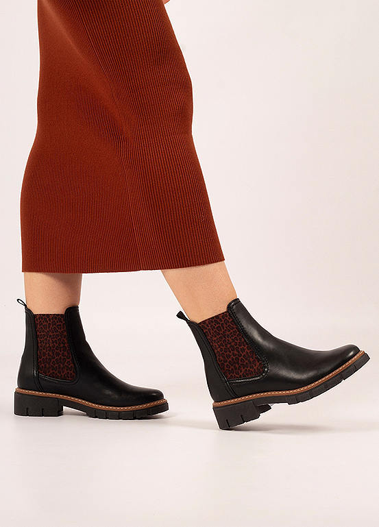 Ribble Black Chelsea Boots by Lunar | Look Again
