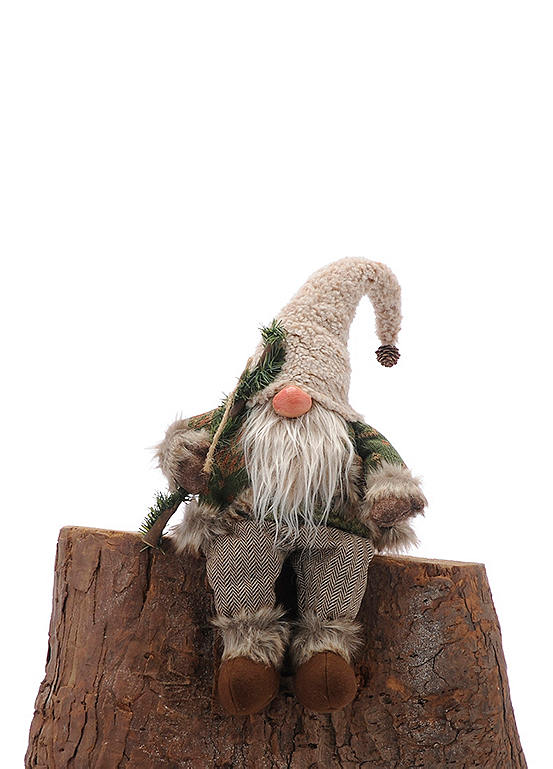 Woodland Sitting Gonk | Look Again