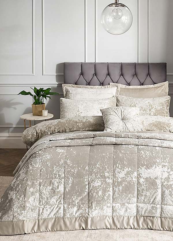 Velvet comforter queen store
